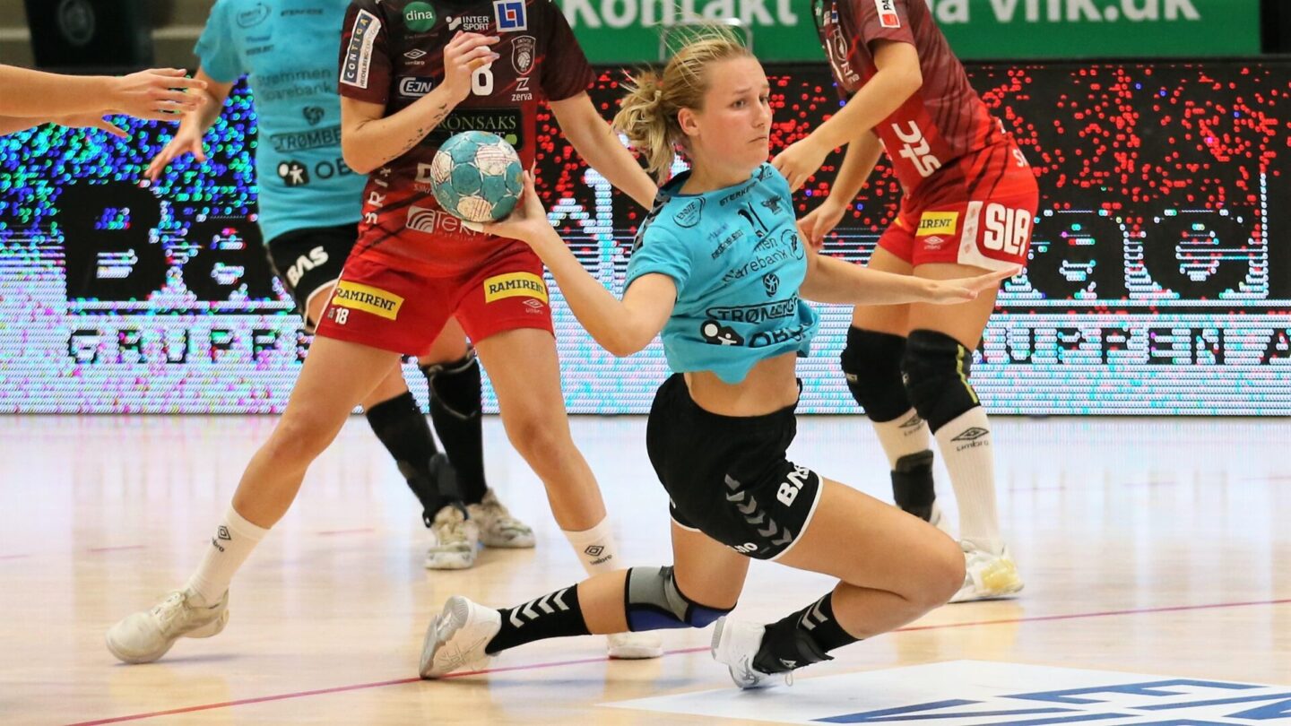 Romerike Ravens med seier over svensk elitelag – Norsk Topphåndball